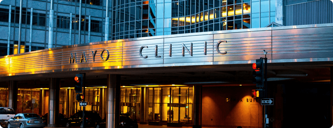 Hinton - Doctors & Hospital Directory HTML Template